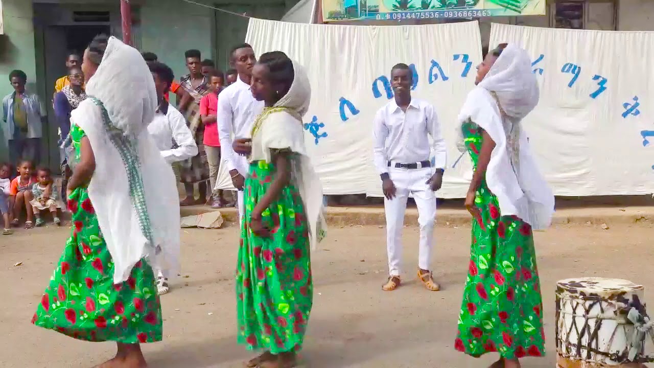 Tigrigna dance in Endabaguna wereda 2020 - YouTube
