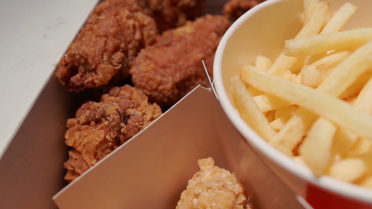 KFC - доставка по номеру 7797 или через приложения Glovo и Chocofood ...