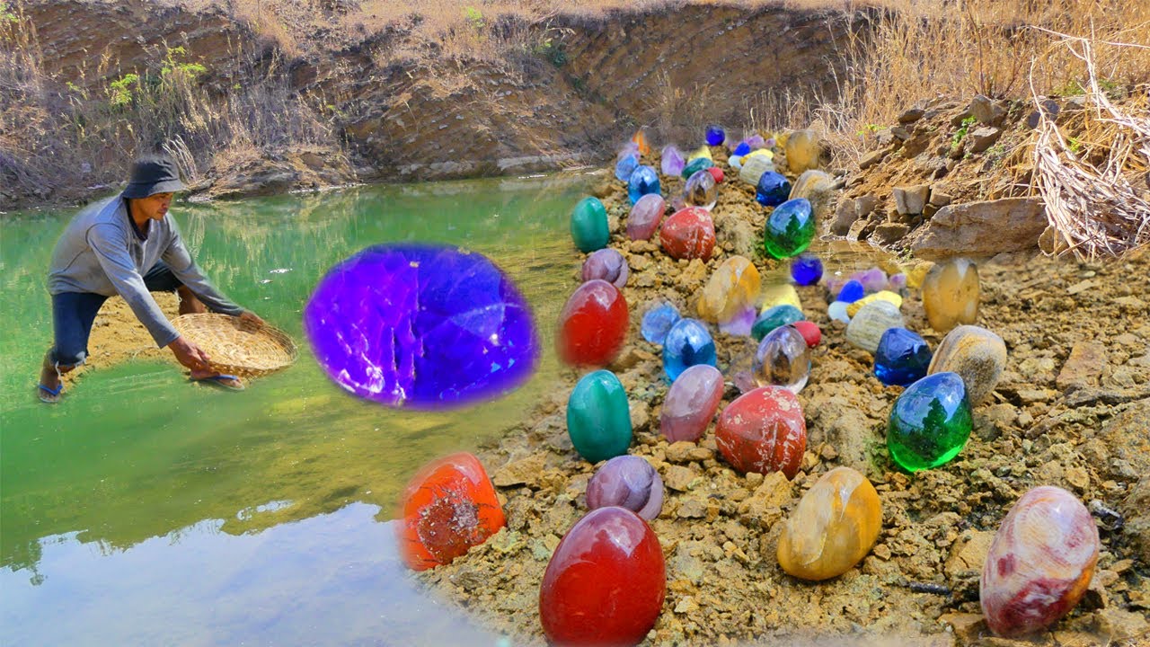 WOW! THIS IS THE PROCESS OF SEPARATE GOLD Mining & gems WITH Red SAND ...
