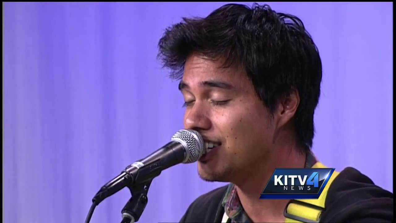 Singer/Songwriter Dustin Pacleb - YouTube