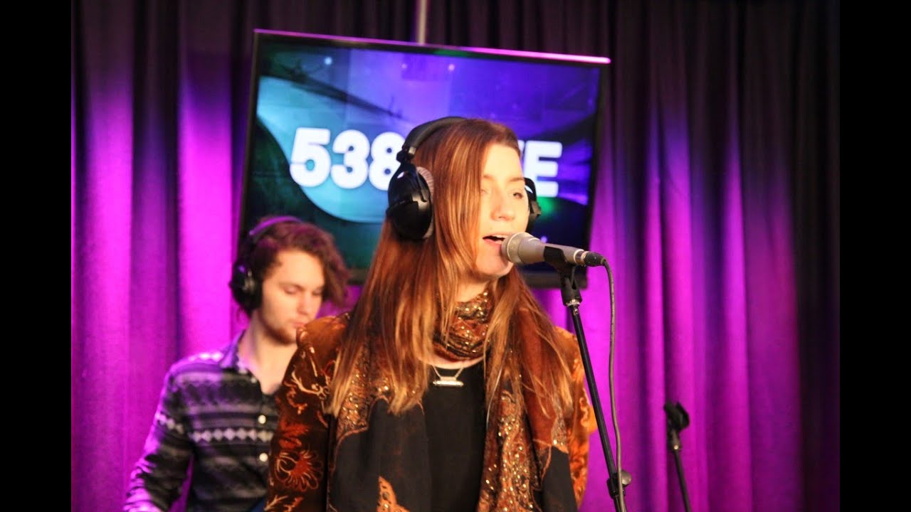 Rondé - Run | Live bij Evers Staat Op - YouTube