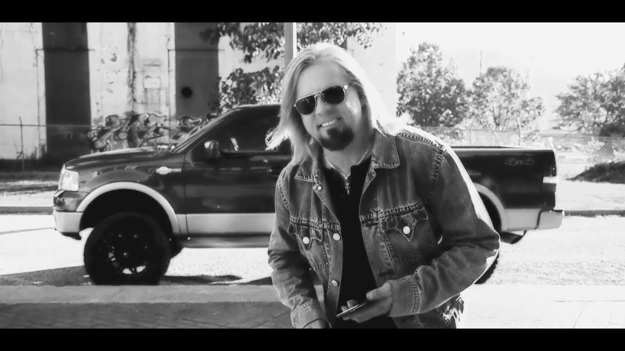 Cody McCarver - Rise Up! (Official Music Video) - YouTube