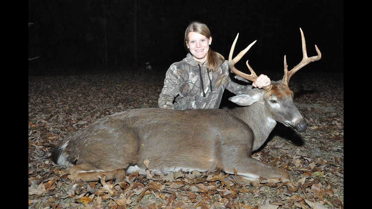 CITW 2014 E4 "Lady Luck Takes Two Georgia Whitetail Bucks" - YouTube
