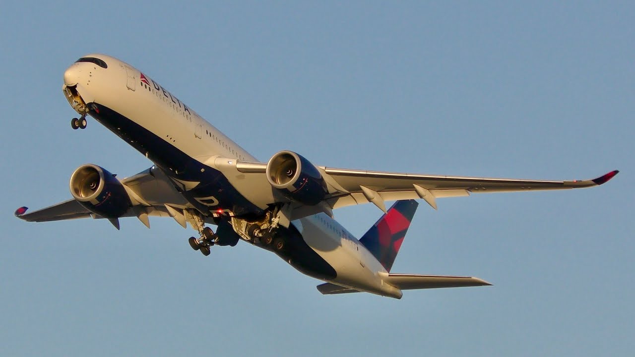 [4K] Delta A350-941 Golden Hour Departure at MSP Airport (1000 ...