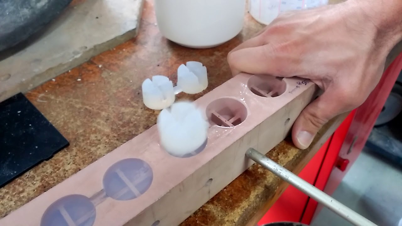 Demoulding technology tests @LS - YouTube