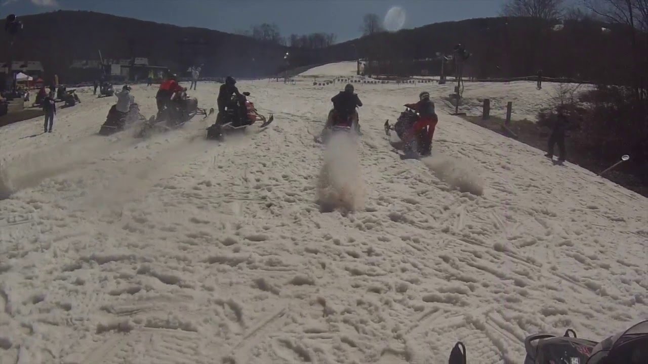Timberline Snowmobile race 2016 - YouTube