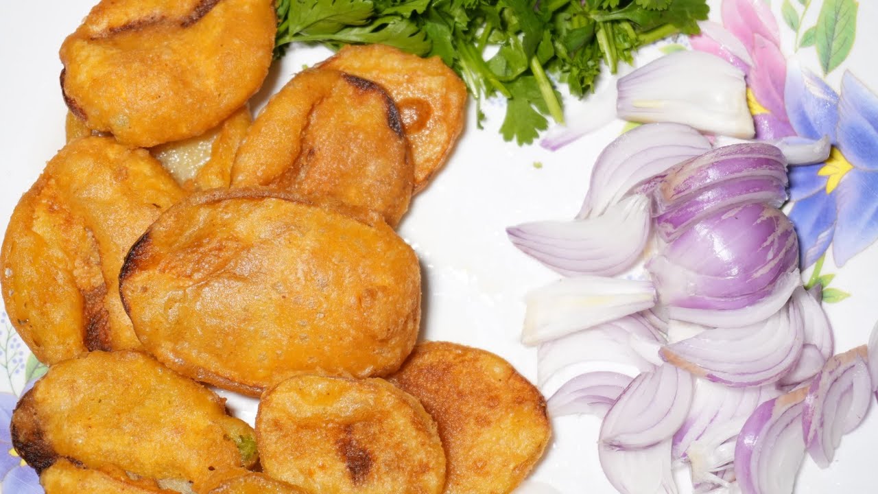 స్పెషల్ ఆలూ బజ్జి : Traditional Recipe from Our Village on a Wooden ...