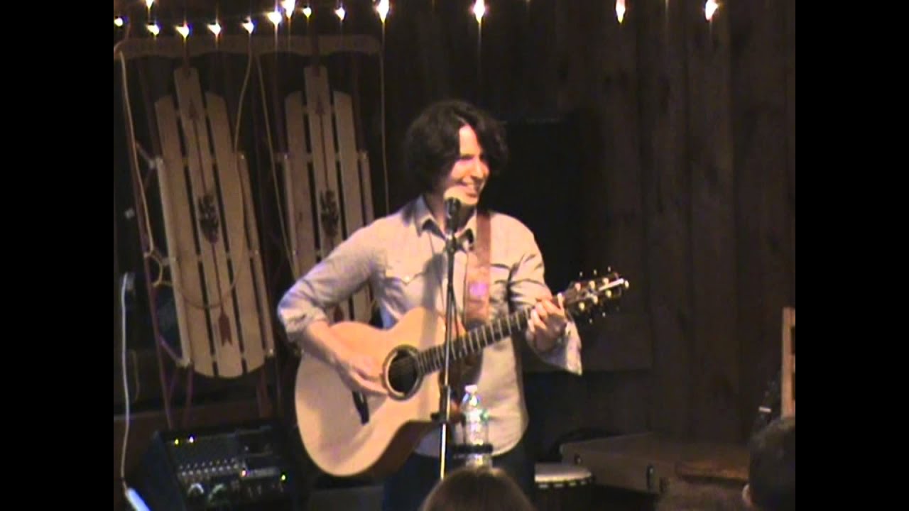 Davy Knowles - A Private House Concert - YouTube