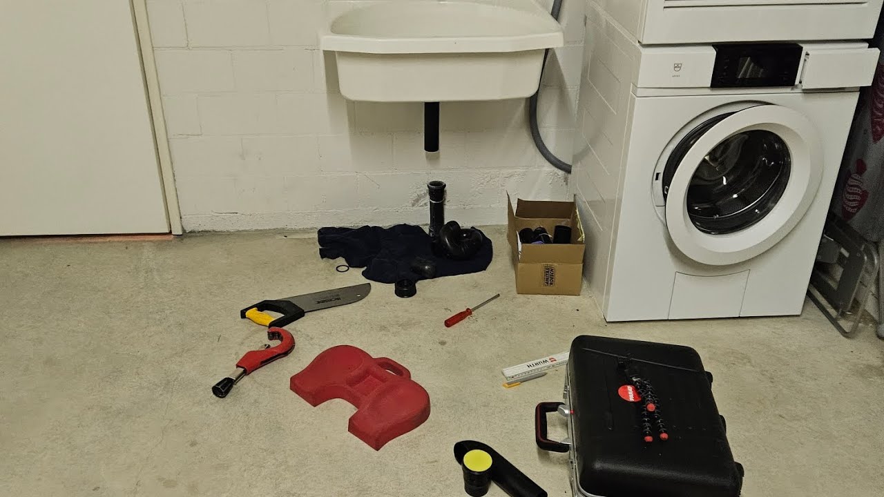 Siphon Ausgussbecken installieren#siphon - YouTube