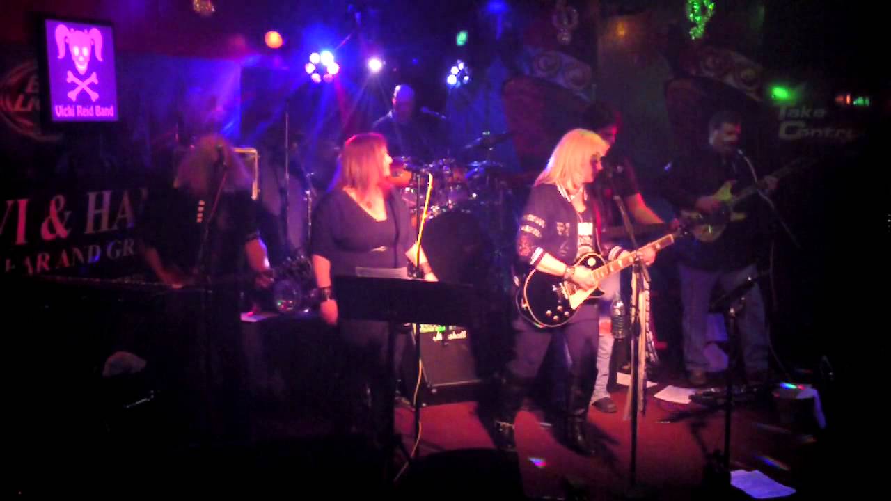Vicki Reed Band -Middle of the Road (Cover) 3 20 15 - YouTube