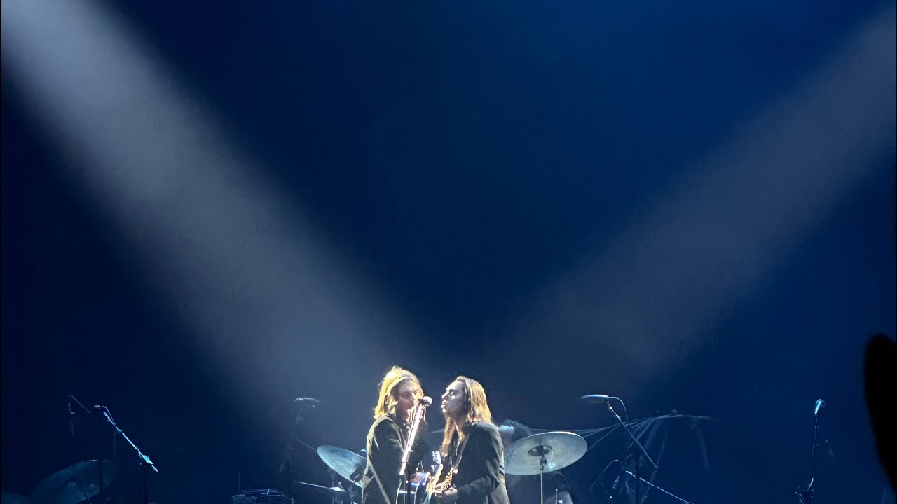 Mirador ft. Jake Kiszka and Chris Turpin 5/18/24 PPG Arena Pittsburgh ...