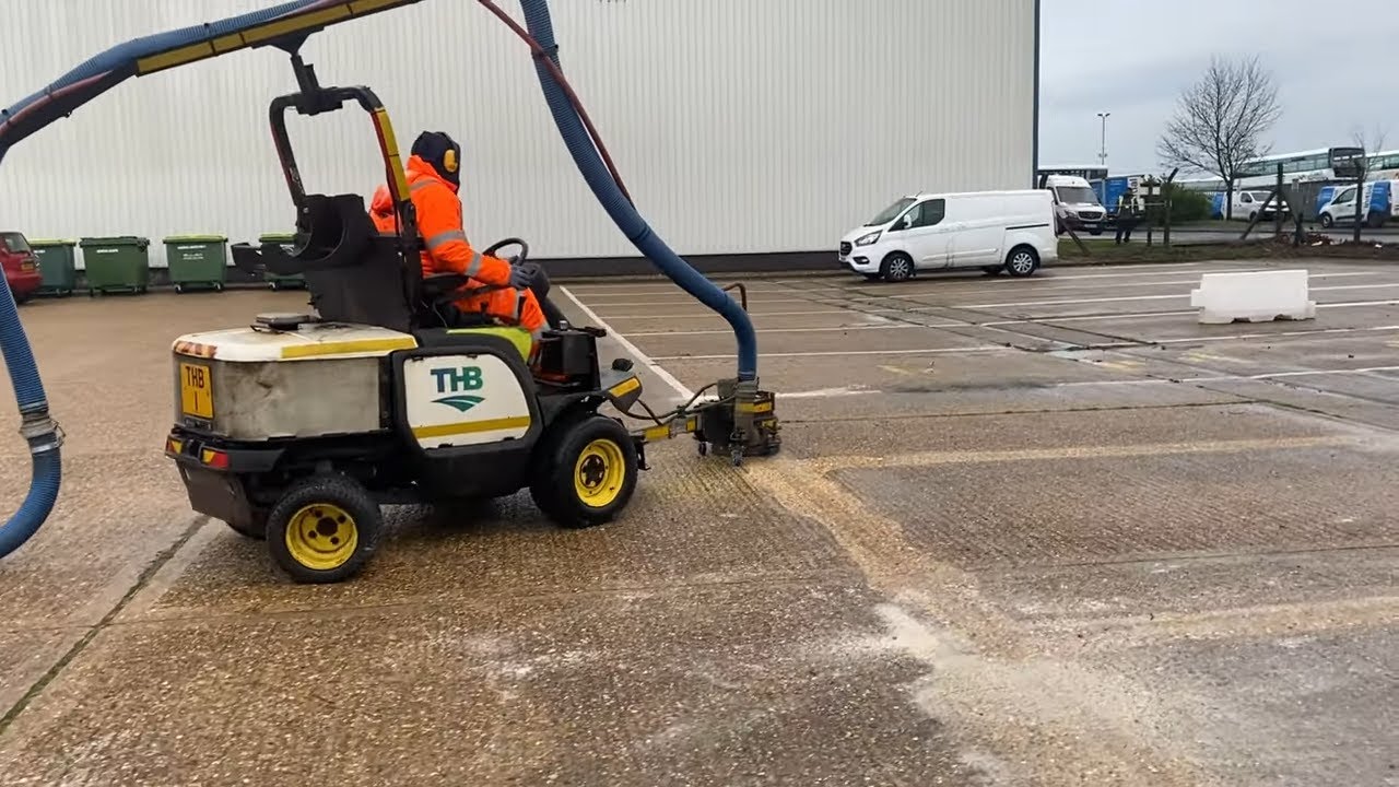 Line marking removal using a high pressure hydroblast lorry - YouTube