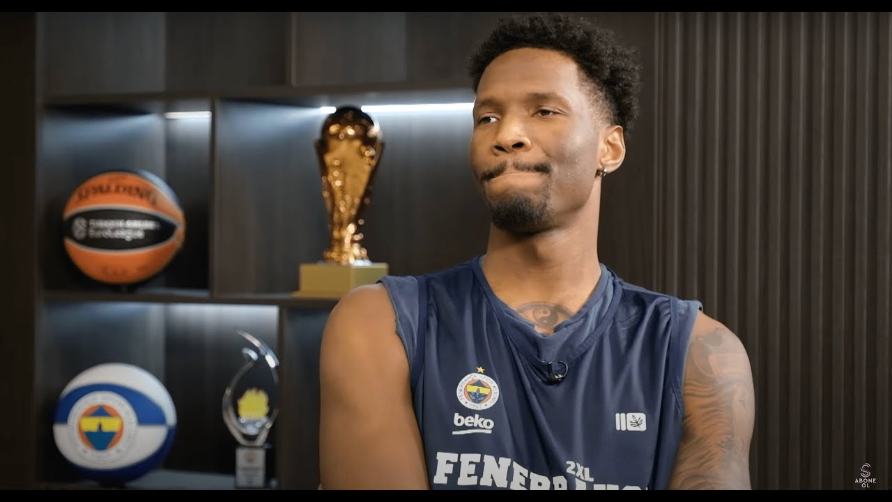 Nigel Hayes-Davis ile Özel Röportaj! - YouTube