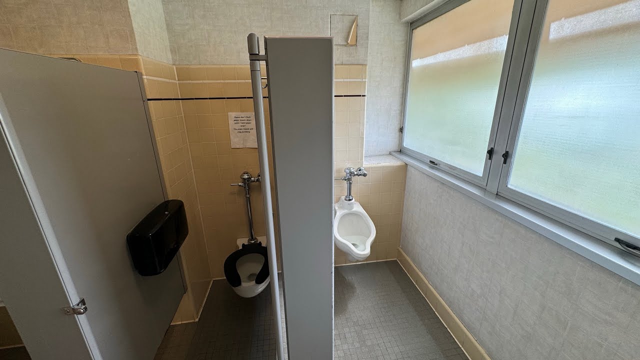 Hinderaker Hall Floors 1-4 Men’s Restrooms! - YouTube