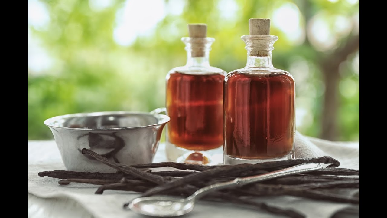 How to Make Vanilla Extract & Other Kitchen Extracts | DIY Homemade ...