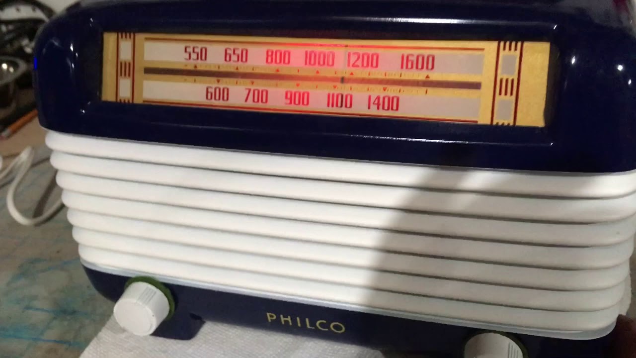 1946 Philco 46-250 For Sale - YouTube