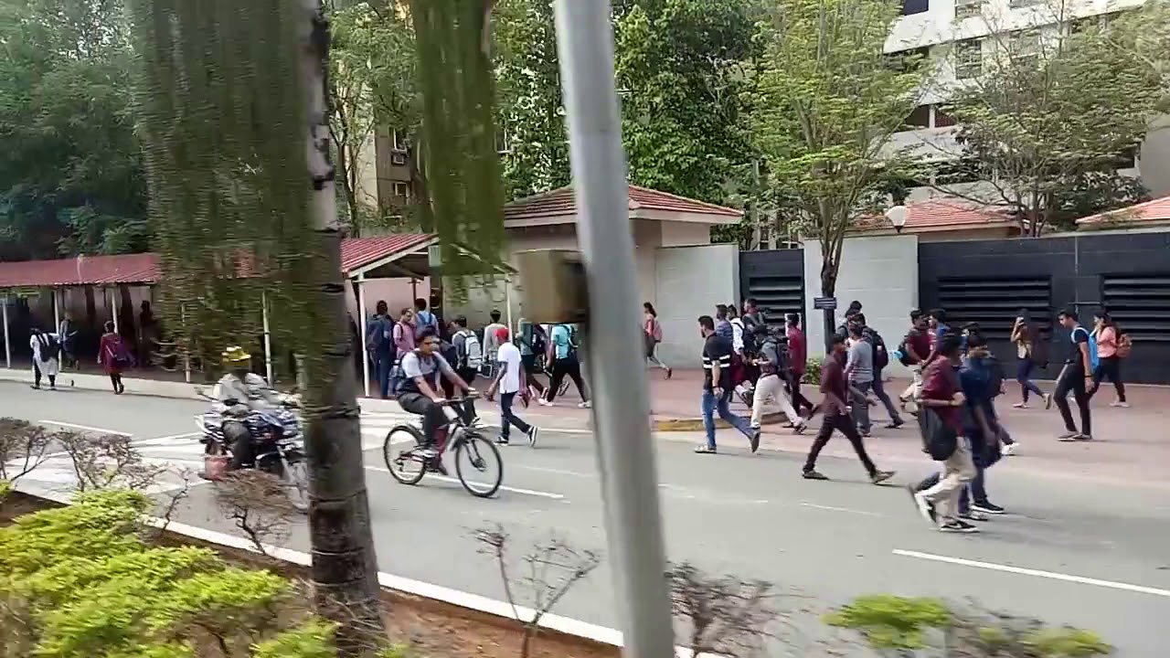 VIT Vellore inside campus tour - YouTube