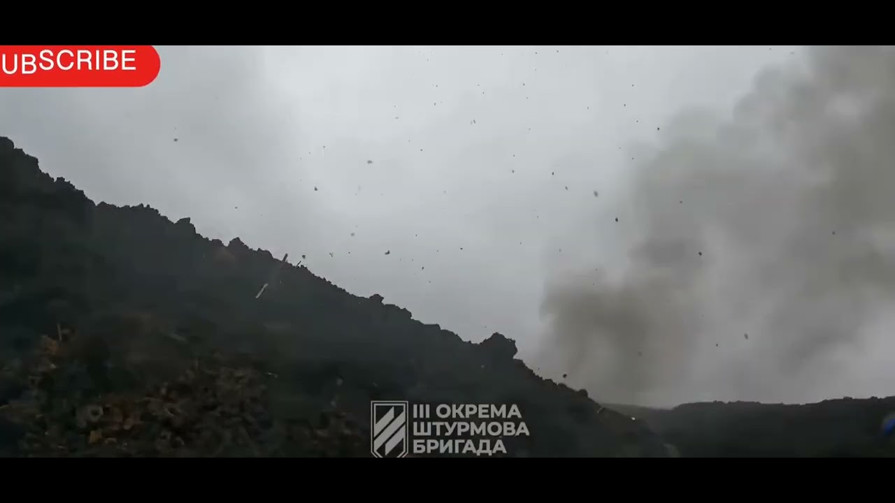 The last road to Bachmut. War Ukraine Russia. Road to Bakhmut. War ...