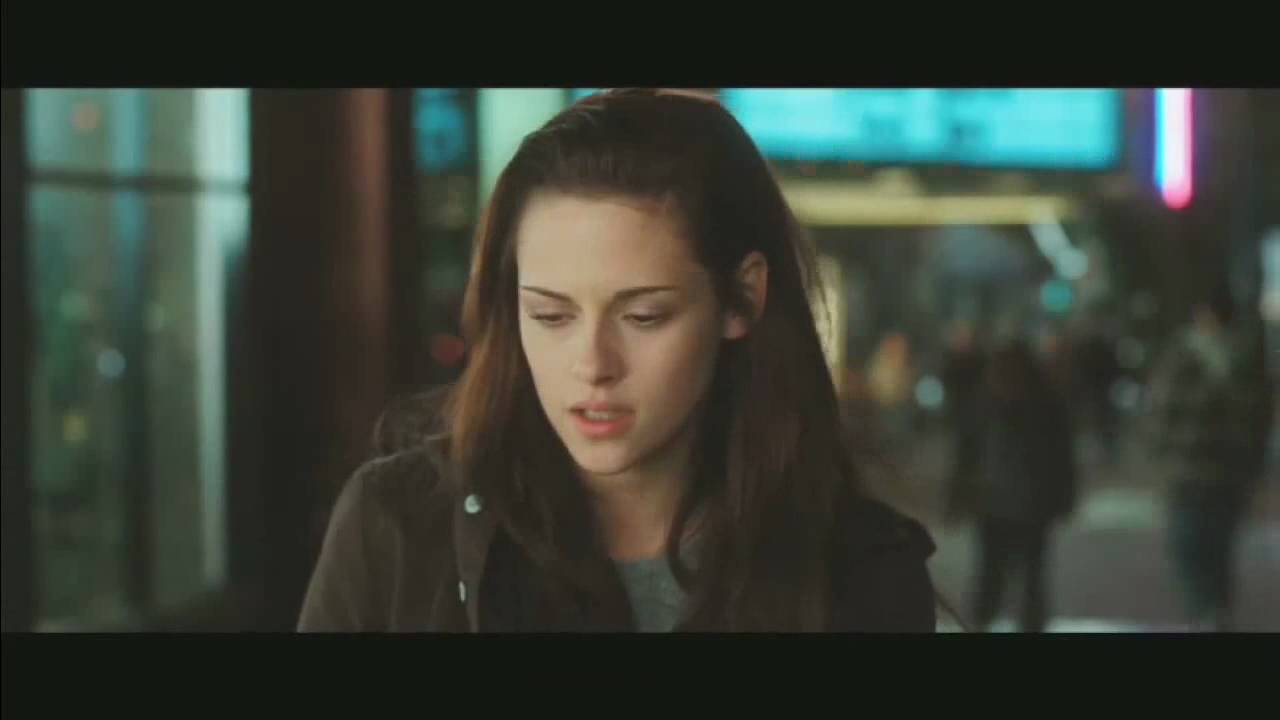 Official New moon trailer #3 - High quality and Subtitles! - YouTube