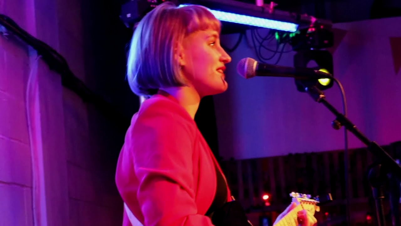 Aiko (Prague) Live at the launch of The Wick, Studio 9294, Hackney Wick ...