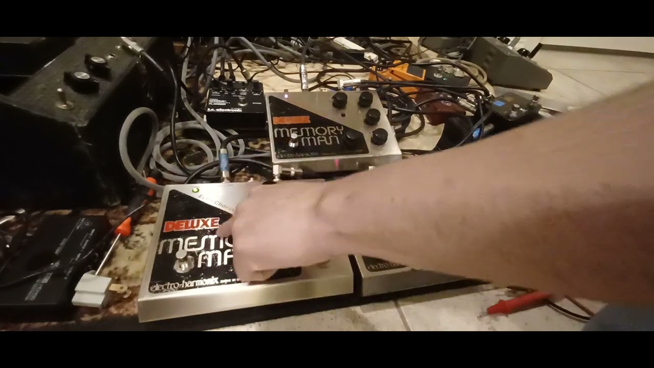 Vintage 1970's Deluxe Memory Man vs 90's Deluxe Memory Man - YouTube