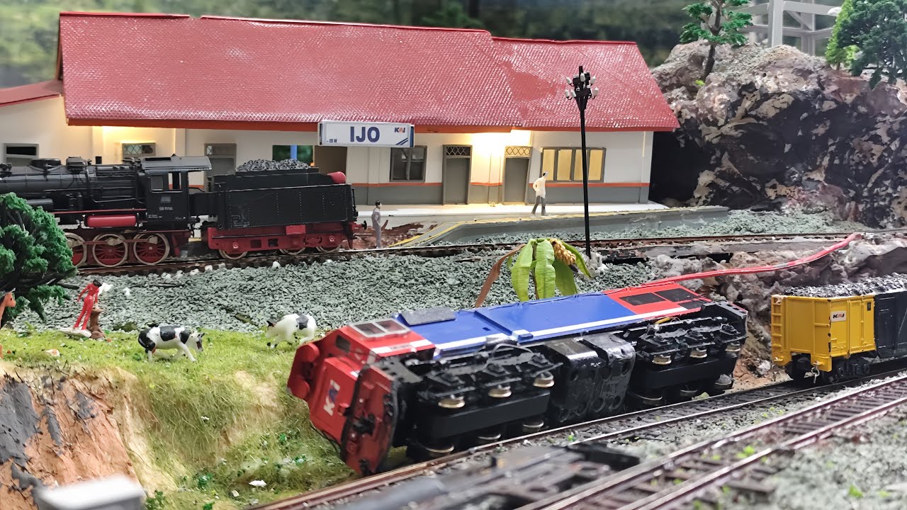 Kereta Api Indonesia BB 304 Vintage, CC 206, CC 201 Mainan Miniatur ...