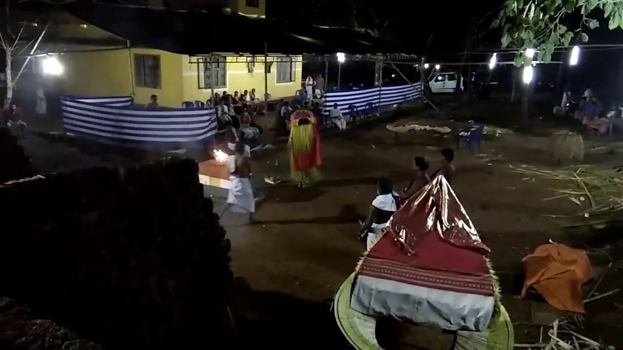 KURATHI THEYYAM - Kallamballi illam , Kunnaru on 13/02/2017 - YouTube