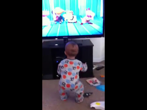 Dancing to backyardigans - YouTube