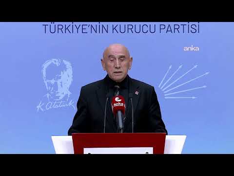 CHP Genel Başkan Yardımcısı Yıldırım Kaya, partisinin genel merkezinde basın toplantısı düzenliyor
