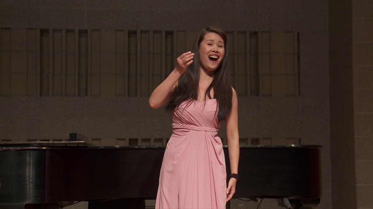 Lulu Gan--- A song of Peach blossom - YouTube