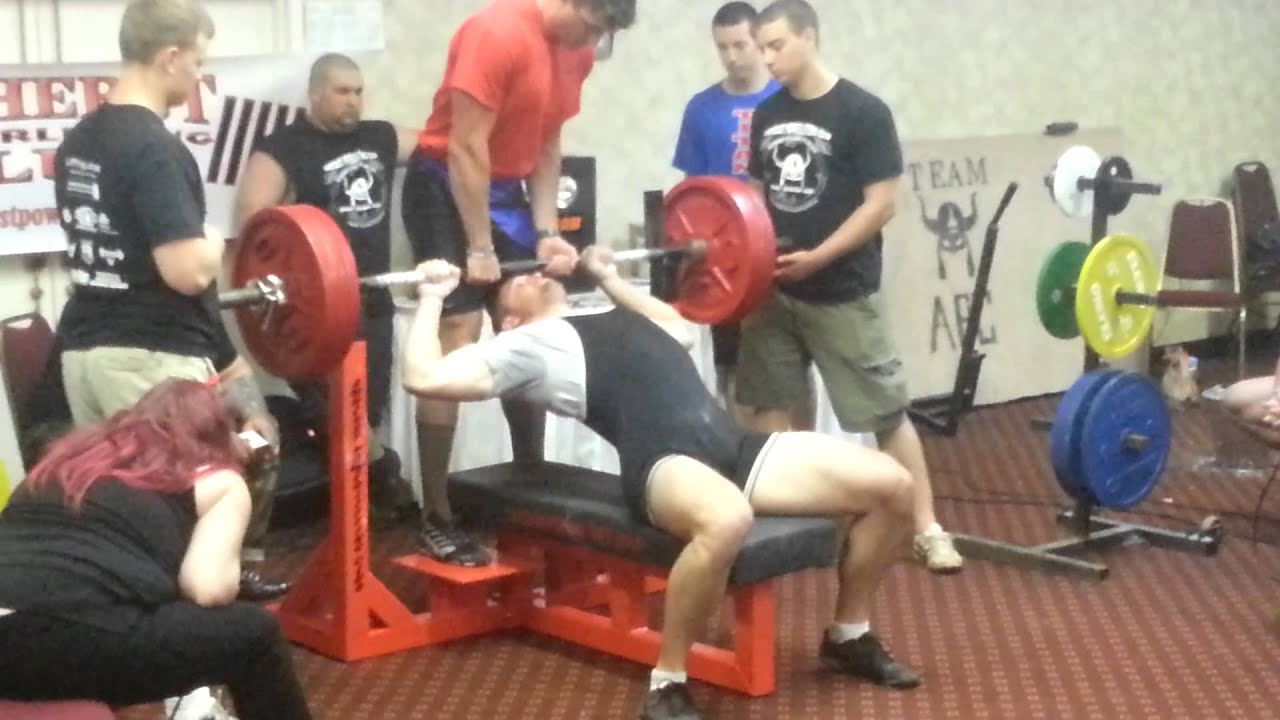 385 lb Bench press - YouTube