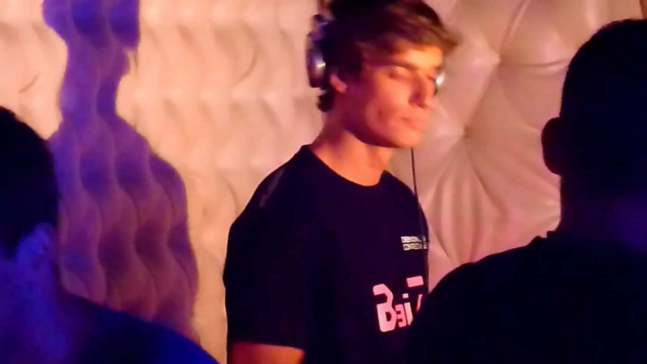 DJ BlaiZe @ Final Denon DJ Contest - YouTube