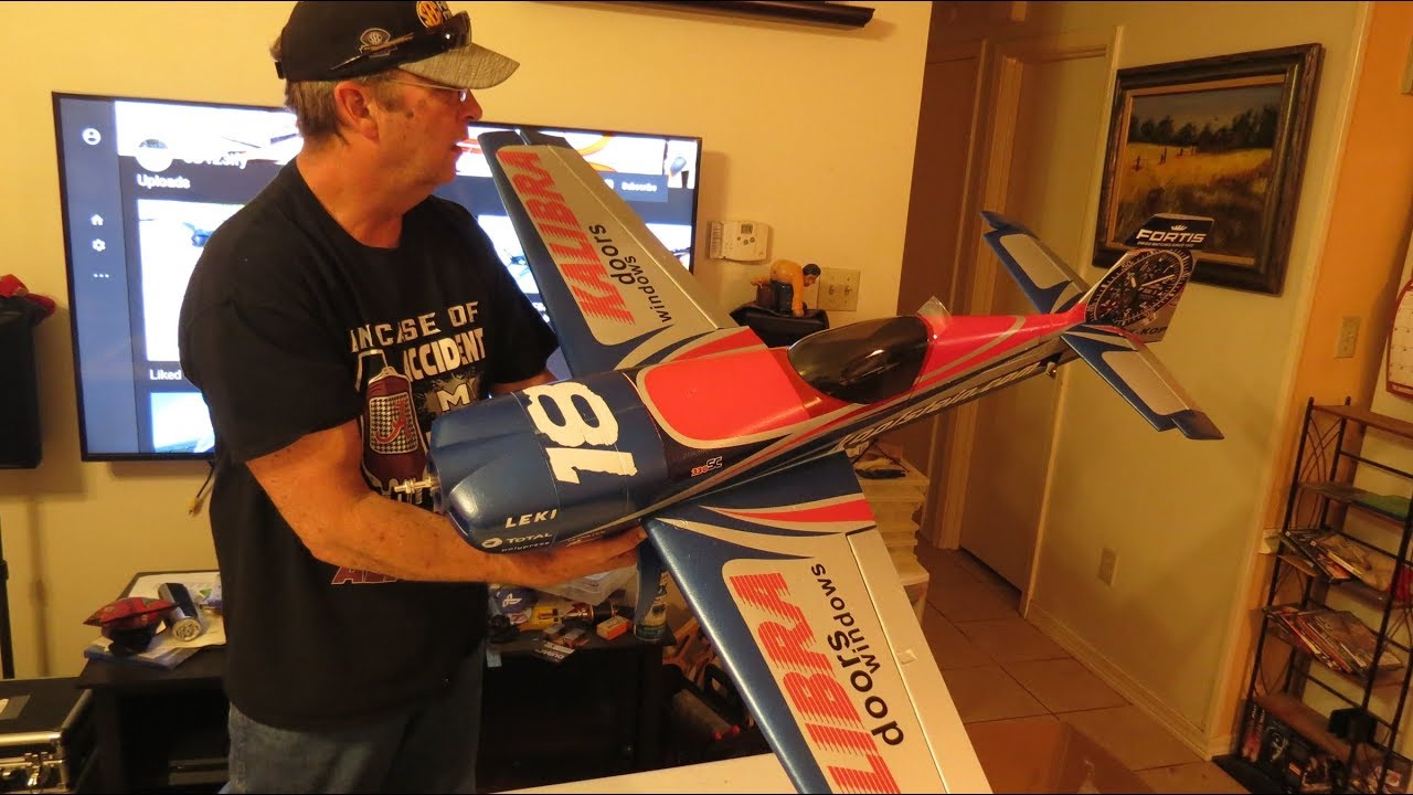 Extra 300 from General Hobby Unboxing... - YouTube