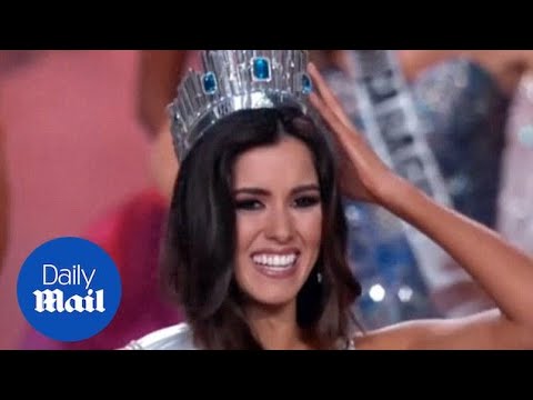 The moment Miss Columbia Paulina Vega wins Miss Universe - Daily Mail