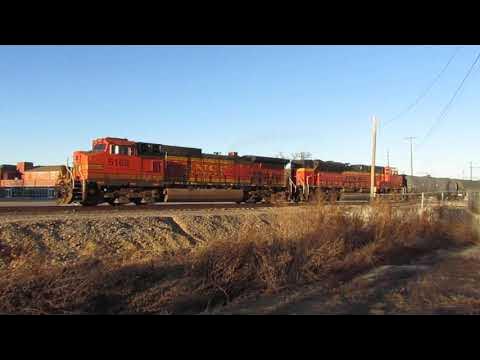 BNSF Wb H-TLPSLA with #5169␘ leading. Brownwood,Tx 01/11/2025 - YouTube