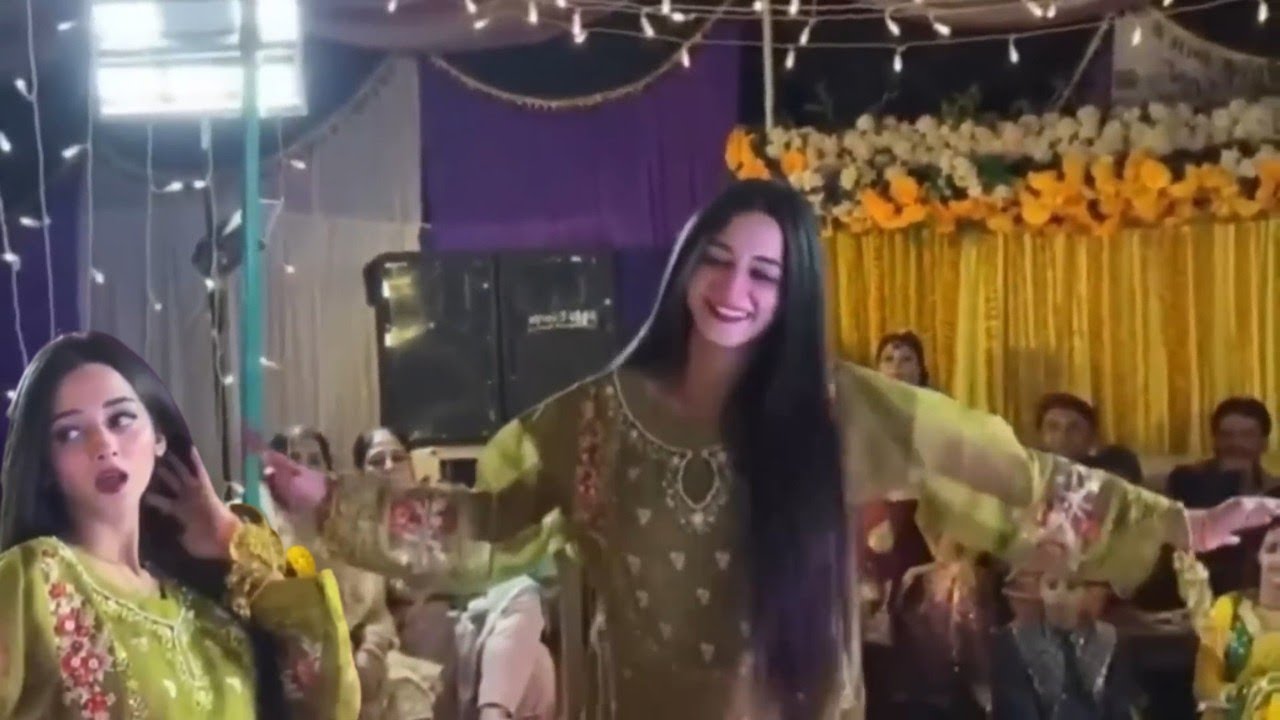 Pakistani Girl Viral Dance Full Video | Ayesha Mano's Mera Dil Ye ...