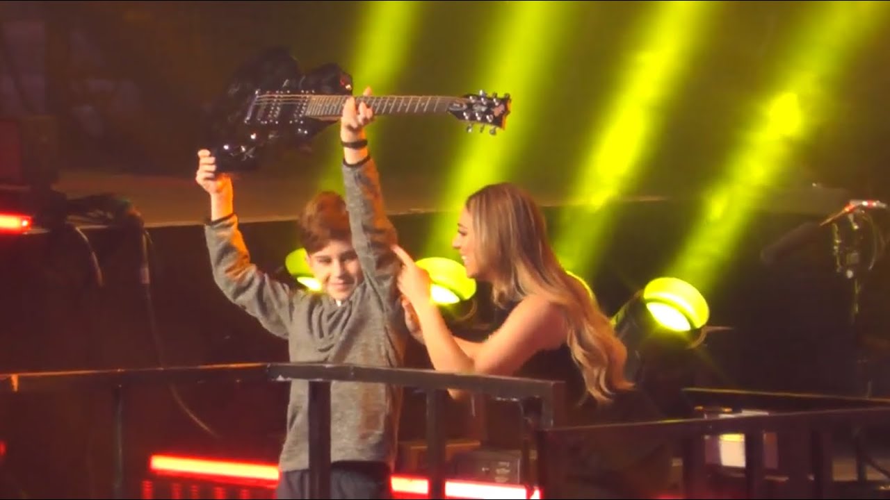 Trans-Siberian Orchestra Guitar Presentation: 12/17/2023 3pm ...