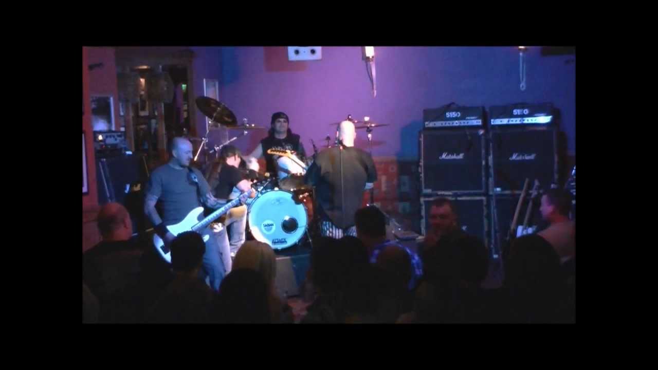 Van Hooligan Cover Rocksugar live at SNAFU Rotherham - YouTube