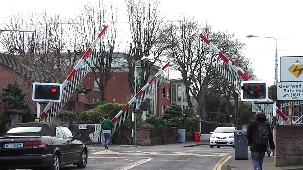 Railway Crossing - Sandymount Station, Dublin - YouTube
