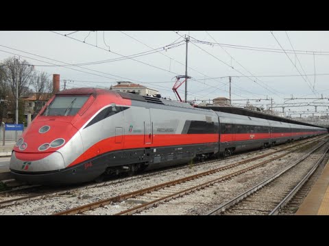 ETR400 FRECCIAROSSA "DUCATI CORSE" E ALTRI TRENI A VENEZIA SANTA LUCIA ...