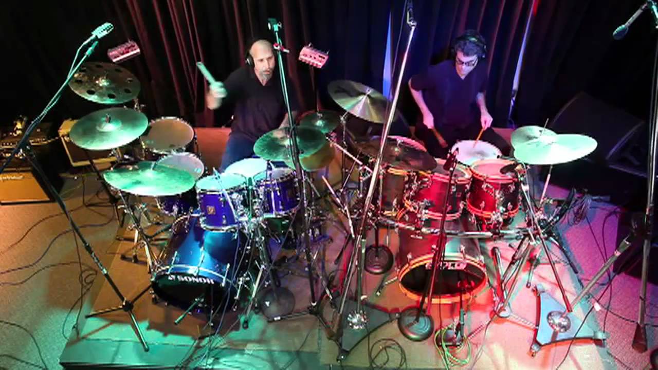 Amanda's Samba Duet • Drum Aerobics • Hal Leonard - YouTube