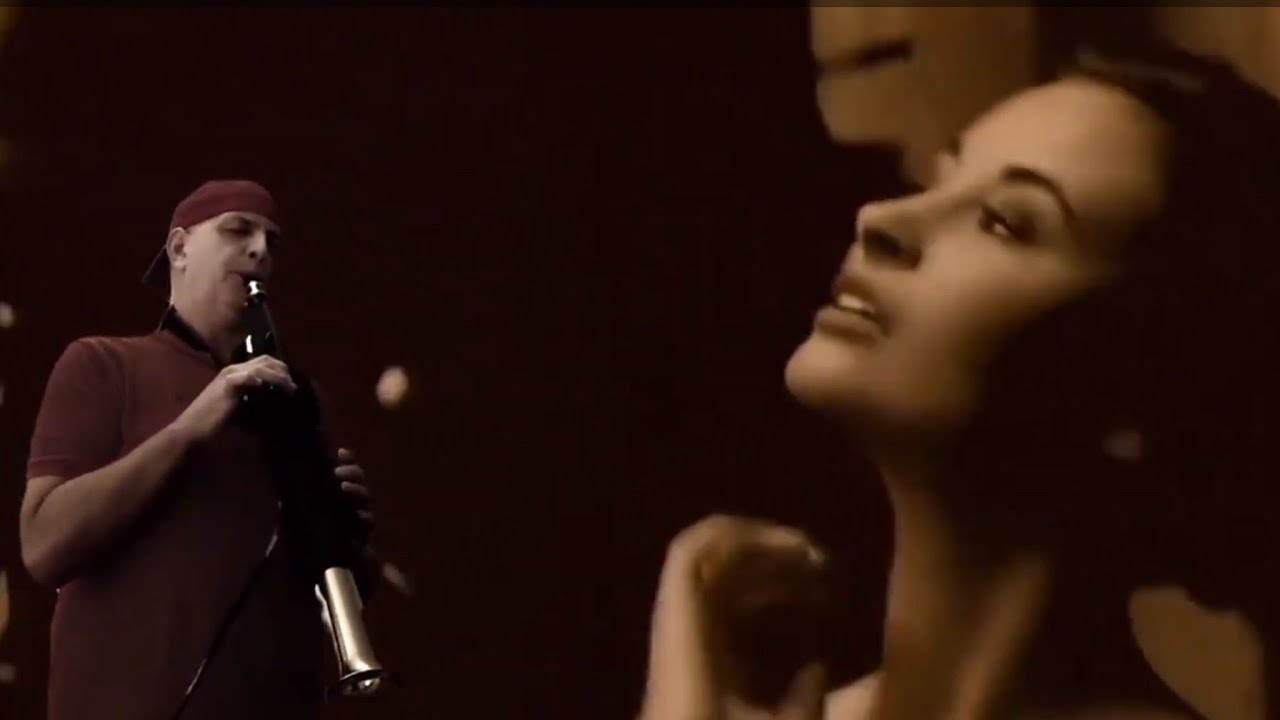 Baker Street Intro - Gerry Rafferty -( Sax Cover ) - YouTube