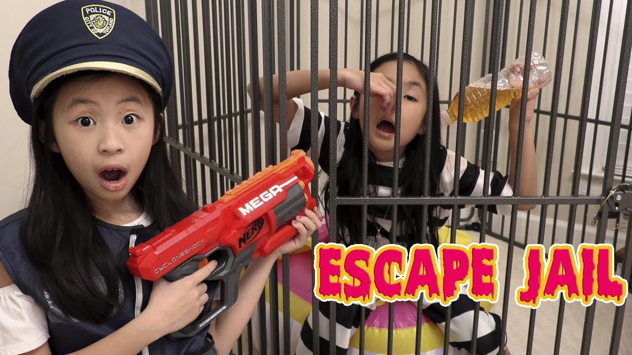 Pretend Play Police LOCKED UP Kaycee in NEW JAIL Playhouse ESCAPE - YouTube
