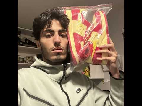 Yung Cihad - TATLI KIZLAR (BACINI SIKIM)