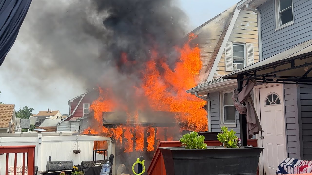 *Pre-Arrival* Totowa Fire Dept & Mutual Aid Operating At A 2nd Alarm ...