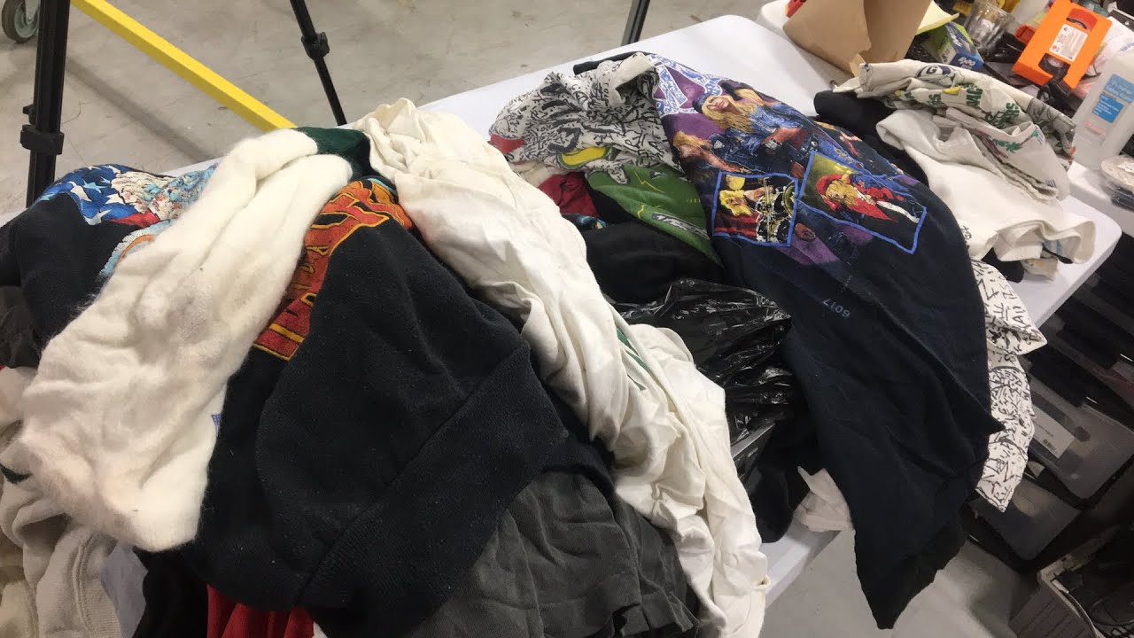 Hoarder storage unit 2/28/18 update 2 - holy vintage shirts! - YouTube