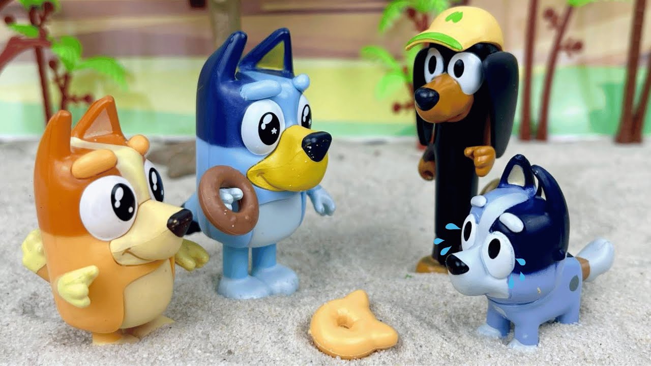 BLUEY, Bingo and Cute Friends 🍼 | Pretend Play with Bluey Toys | Full ...