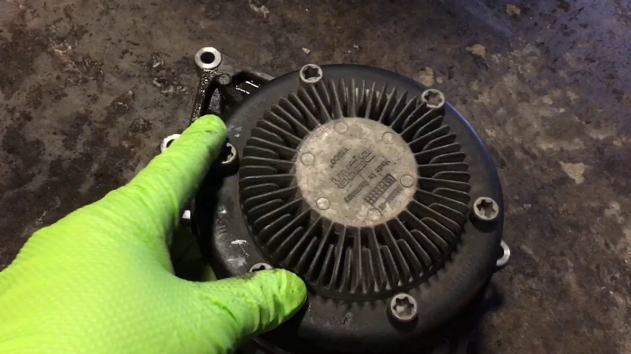Freightliner Cascadia water pump replacement - YouTube