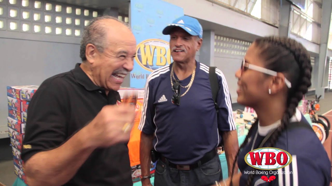 La OMB junto a Kiria Tapia entregaron regalos en Residencial Monte ...