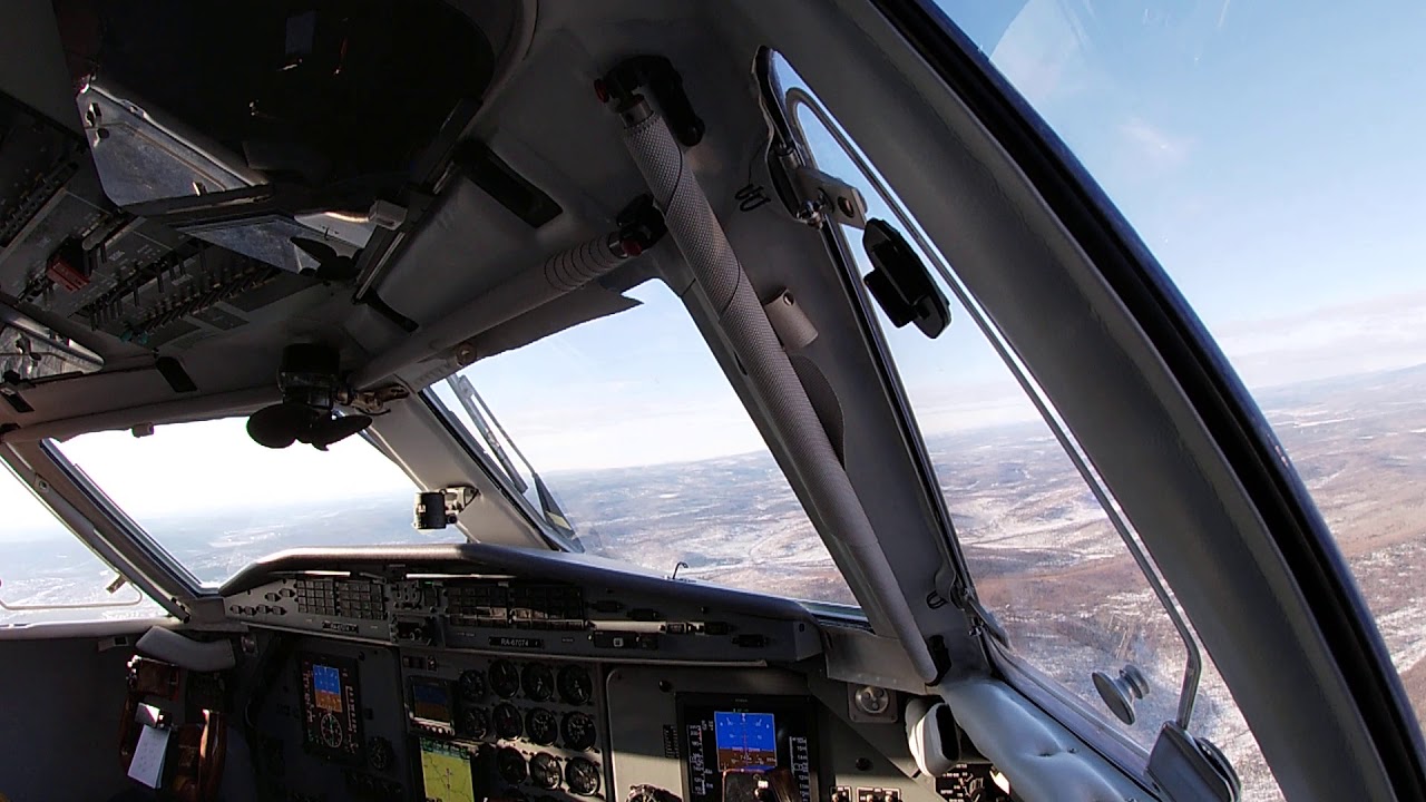 [COCKPIT] LET L-410 VISUAL APPROACH. Тында. Посадка Л-410. - YouTube